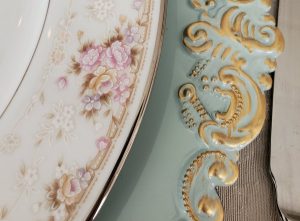 A fairytale themed tablescape fit for a princess | VFCstyle.comVFCstyle.com