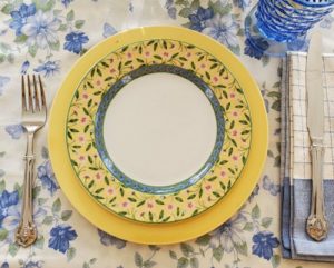 Tablescaping 101: how to layer dishes to create a great stack ...